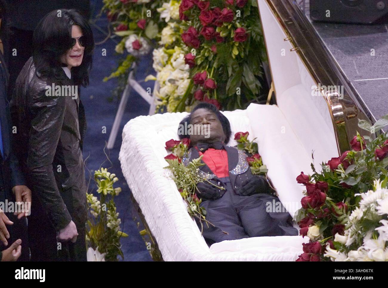 Jun 25, 2009 - Hollywood, California, USA - Michael Joseph Jackson (Aug ...