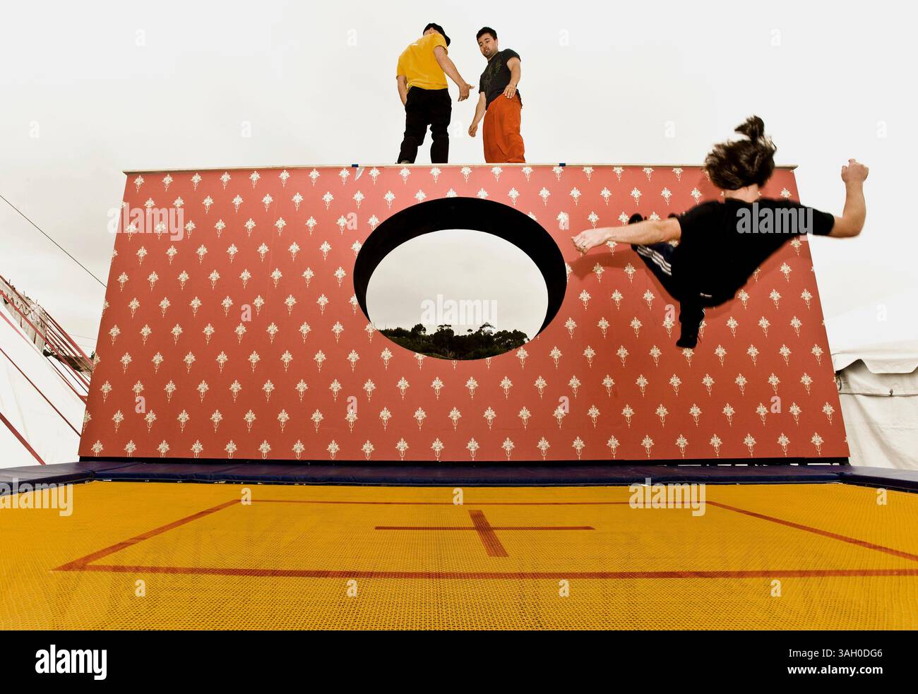 Jun 11, 2009 - Los Angeles, California, USA - Cirque Berzerk trampoline ...