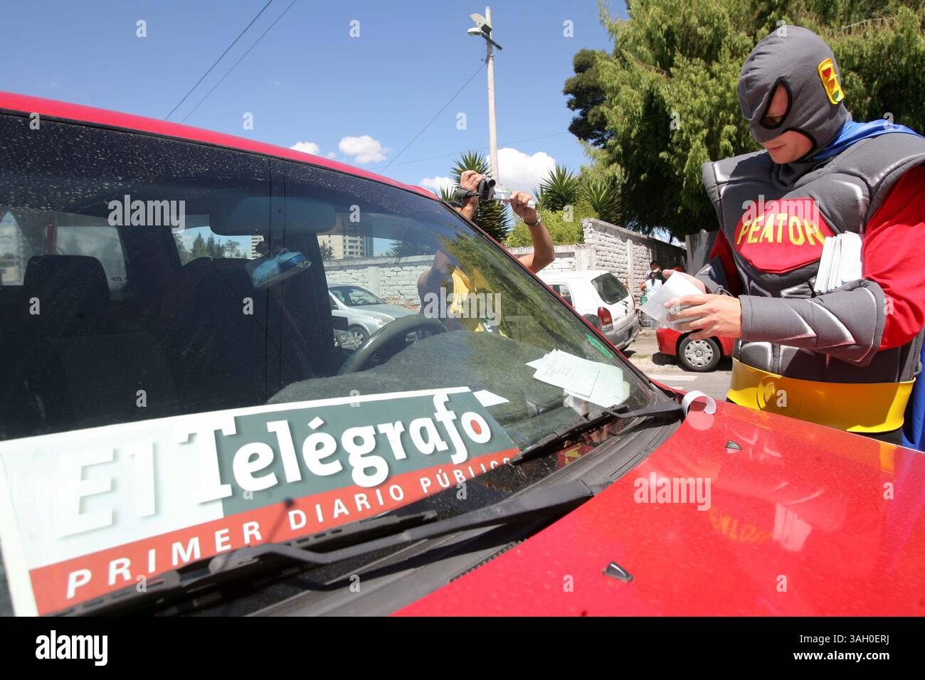 Nuevo super hi-res stock photography and images - Alamy