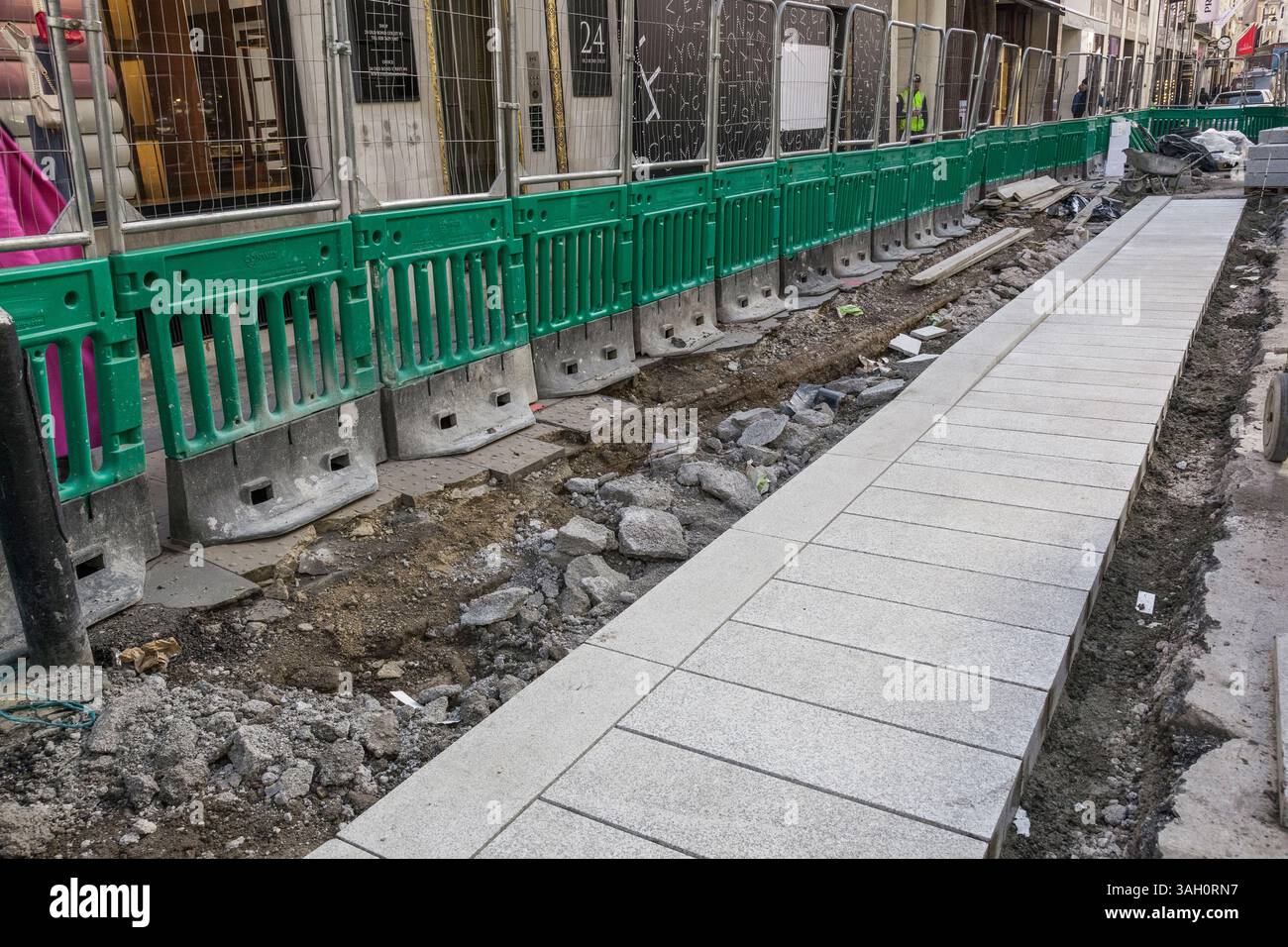 Road resurfacing construction works hi-res stock photography and images ...