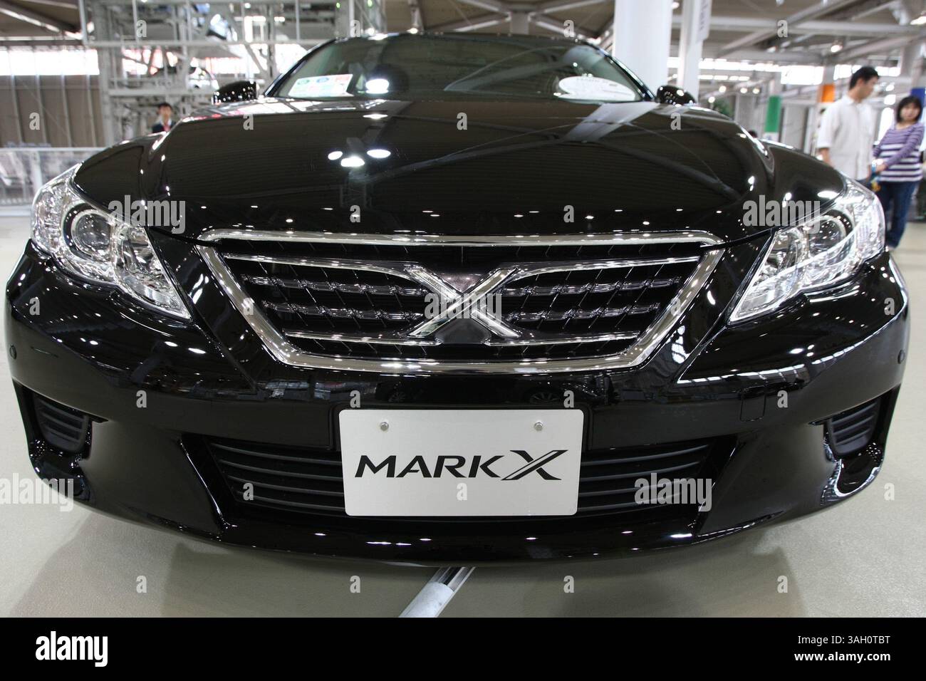 Oct 29, 2009 - Tokyo, Japan - Toyota Motors launched the new domestic ...