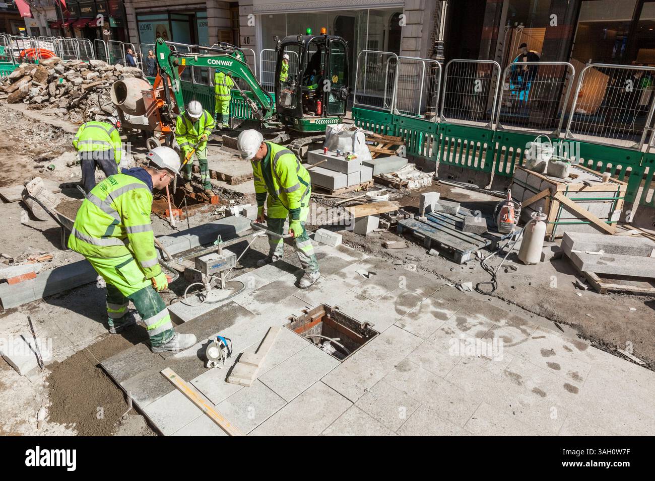 Pavement paving hi hi-res stock photography and images - Alamy