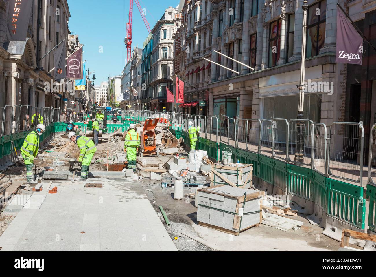 Pavement work hi-res stock photography and images - Alamy