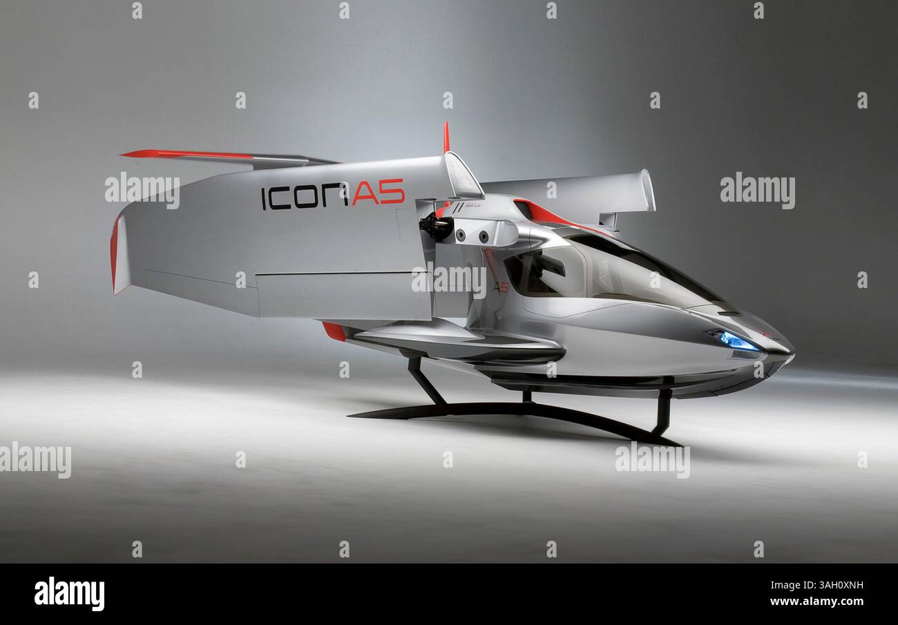 Jul 13, 2009 - Seal Beach, California, USA - The ICON A5 floatplane is ...