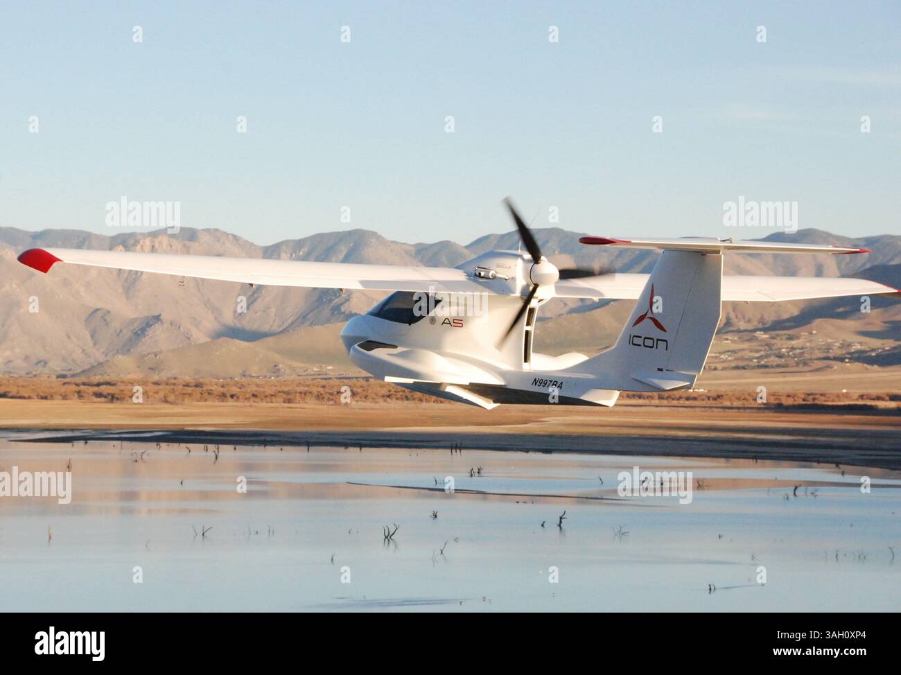 Jul 13, 2009 - Seal Beach, California, USA - The ICON A5 floatplane is ...