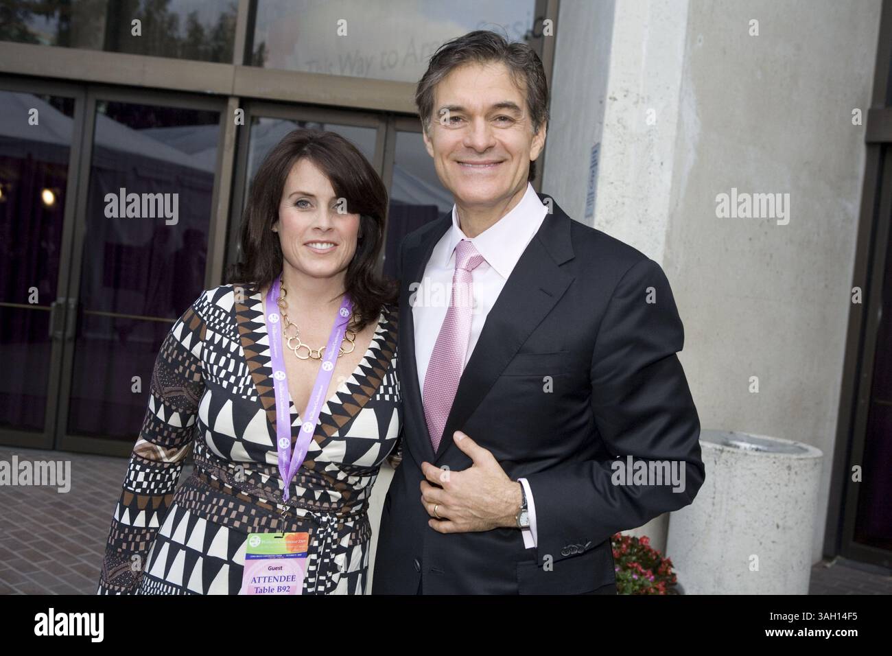 Oct 27, 2009 - Long Beach, California, USA - Dr. MEHMET OZ - with wife ...