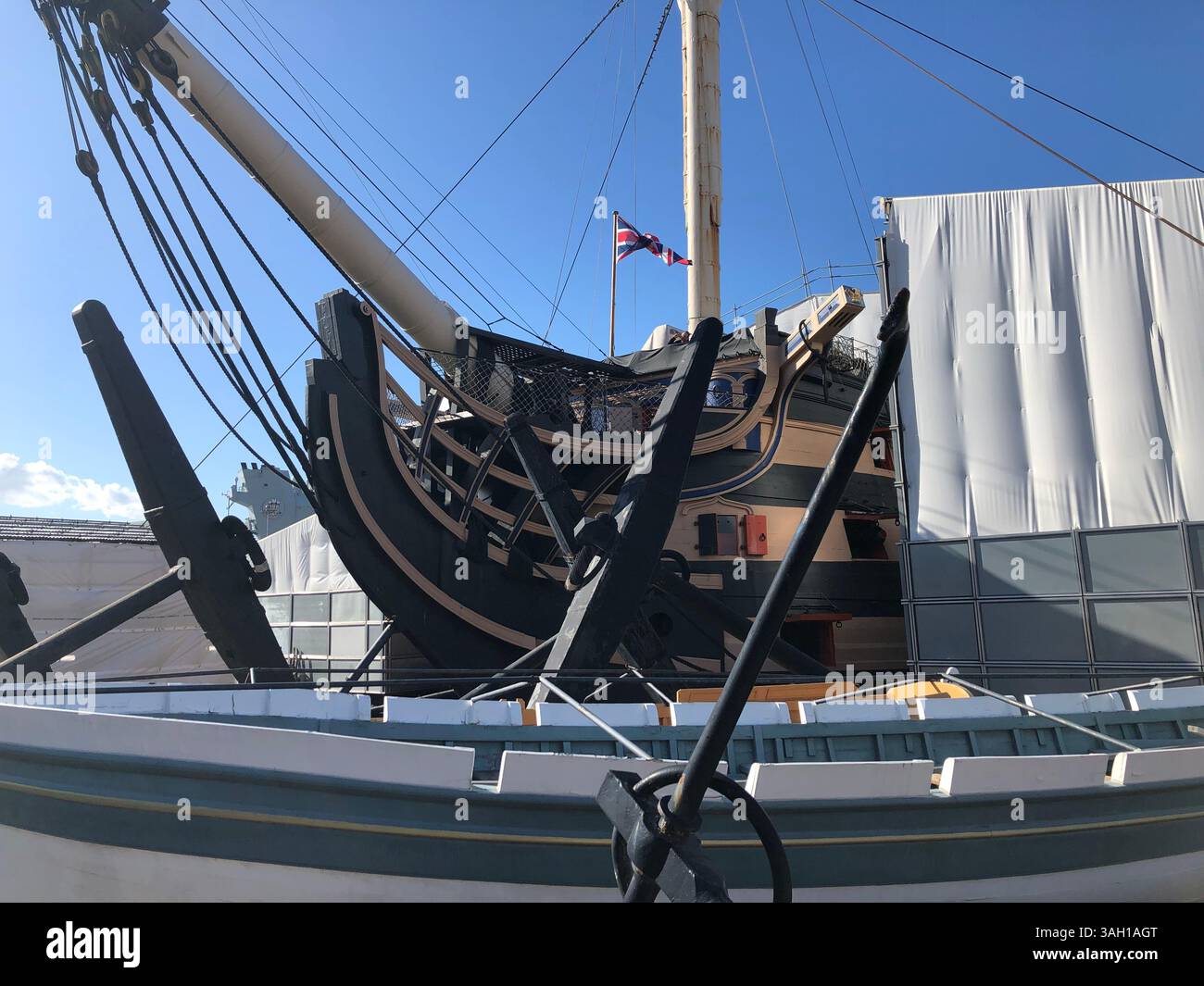 HMS Victory £45m restoration as experts find wood turned to compost ...