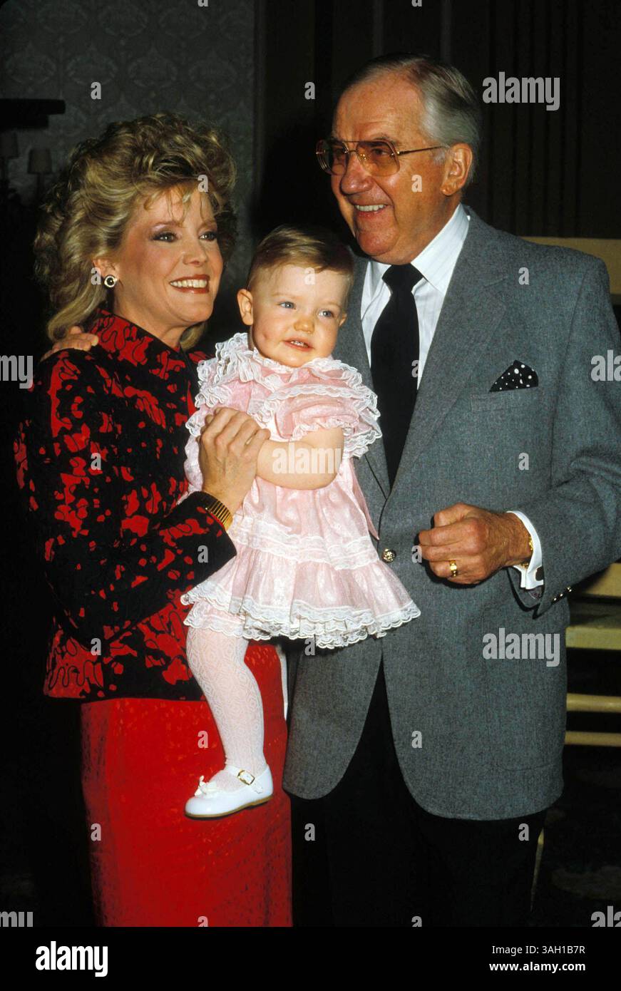 ED MCMAHON with wife VICTORIA VALENTINE McMAHON and daughter KATHERINE ...