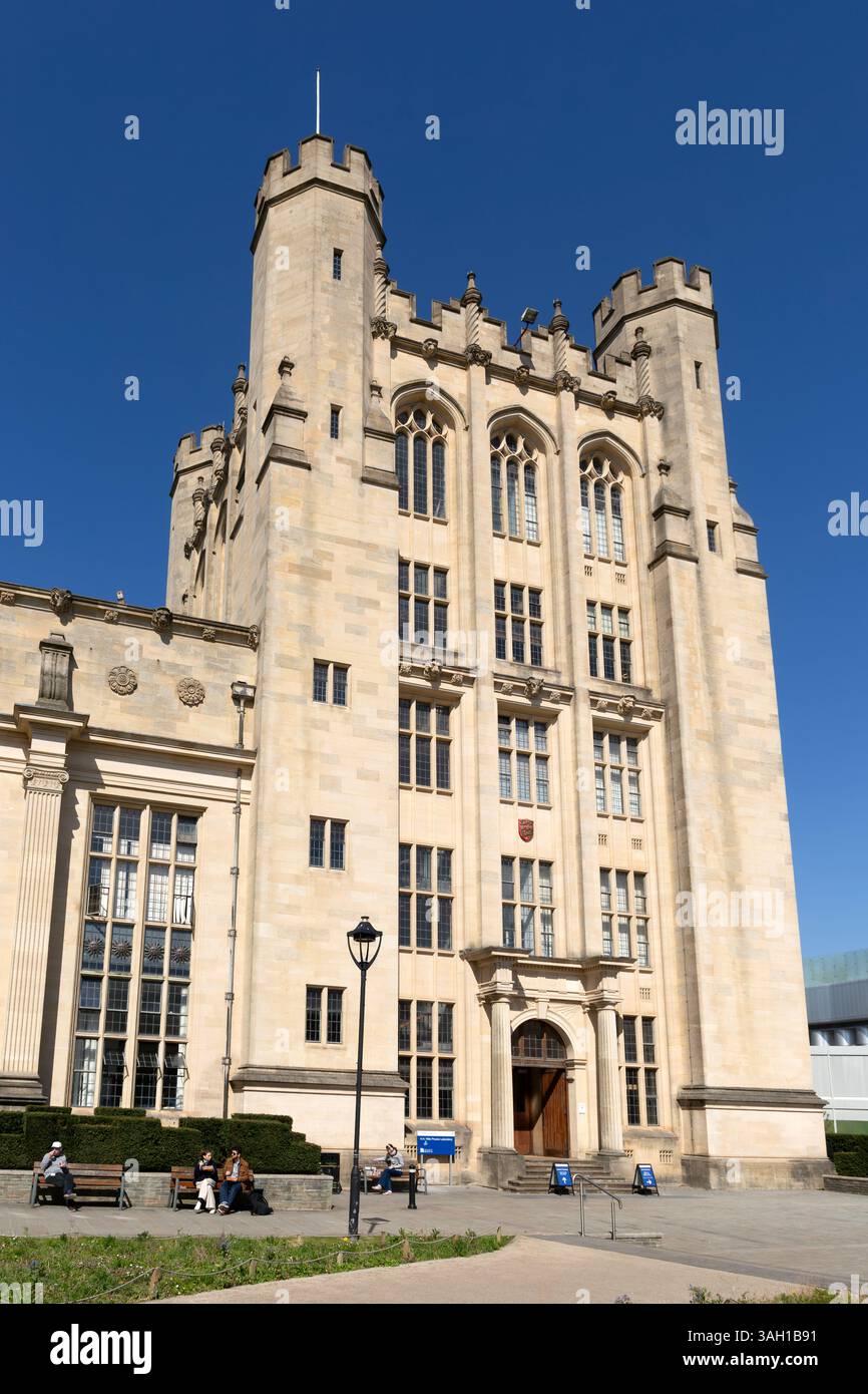 Wills Physics department building, University of Bristol, England, UK ...