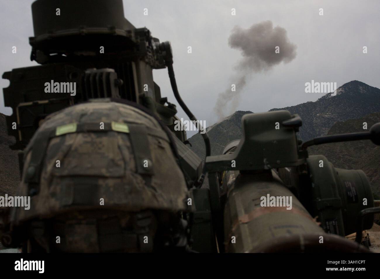 Predator drone night hi-res stock photography and images - Alamy