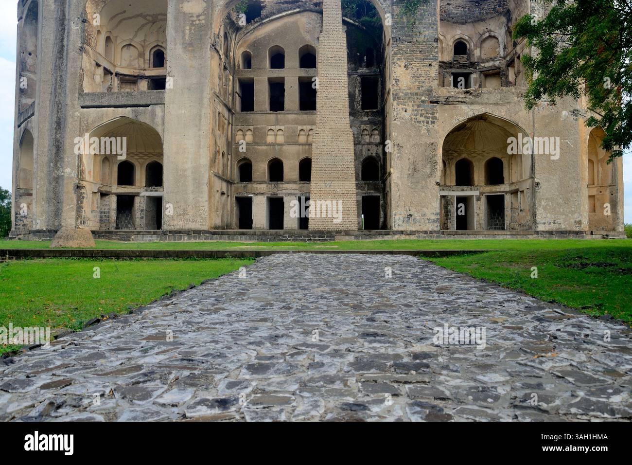 Outer view of the Farah Bagh, also known as Faria Bagh, is a palace ...