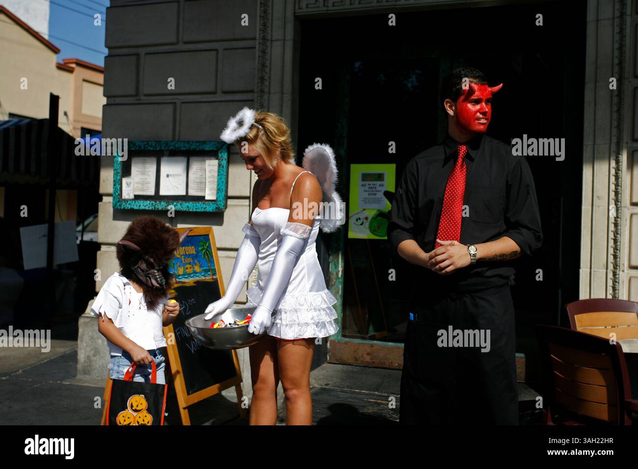 CHRIS ZUPPA | Times.TP 314127 ZUPP Guavaween 2.(10/31/2009 Tampa ...