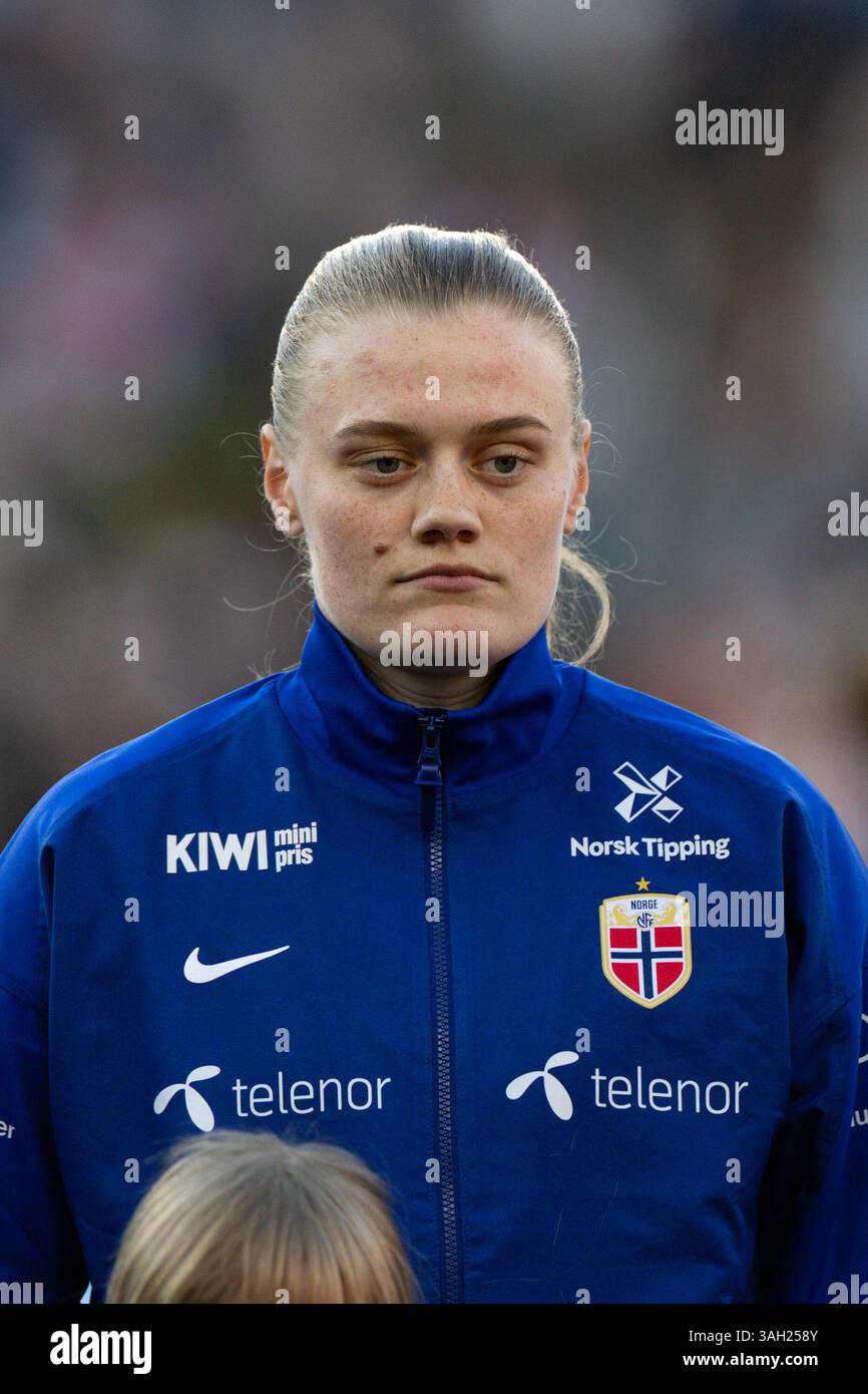 Oslo, Norway, April 8th 2025: Mathilde Harviken (16 Norway) are seen ...