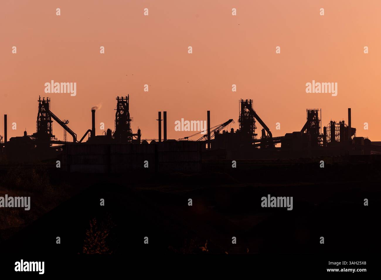 Scunthorpe, UK, 08 April 2025, sunset over the Steel Works in ...