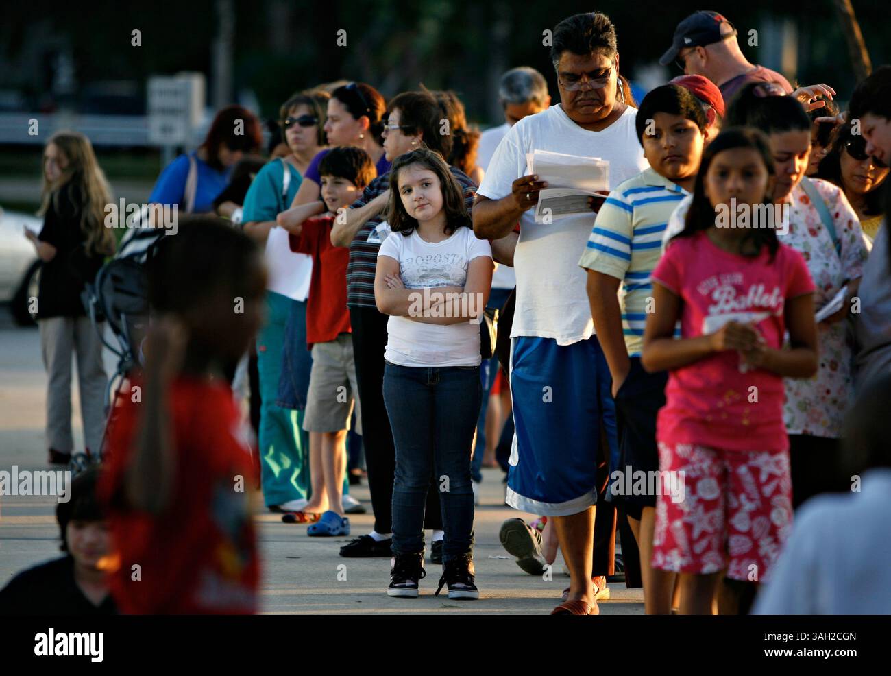 DANIEL WALLACE | Times.TP 314200 WALL flu 1 (11/02/2009 Tampa) Third grader Yocelyn Rodriguez ...