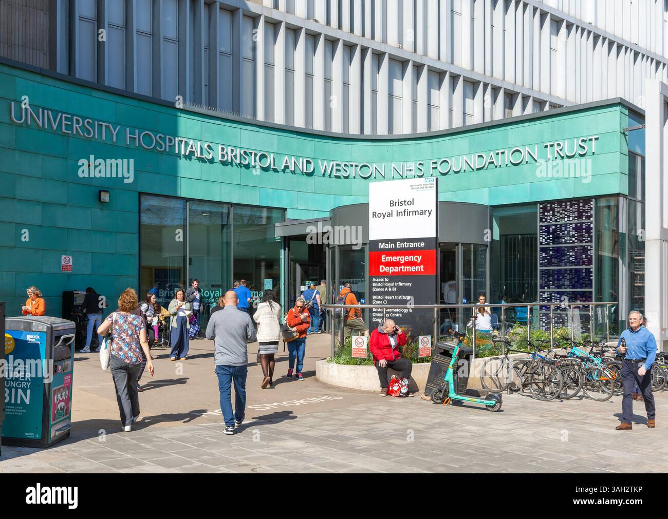 Main entrance Emergency Department University Hospitals Bristol and ...