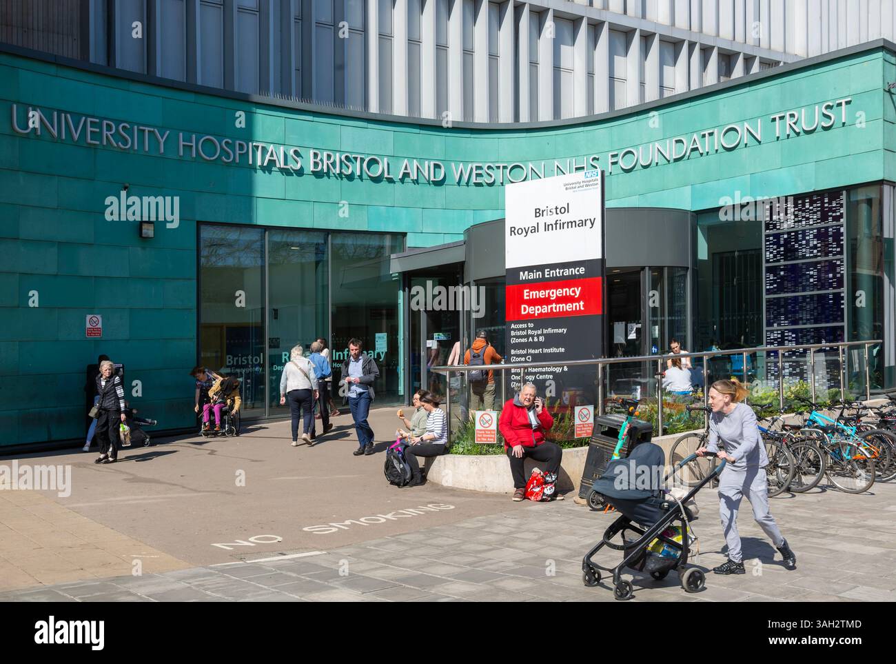 Main entrance Emergency Department University Hospitals Bristol and ...
