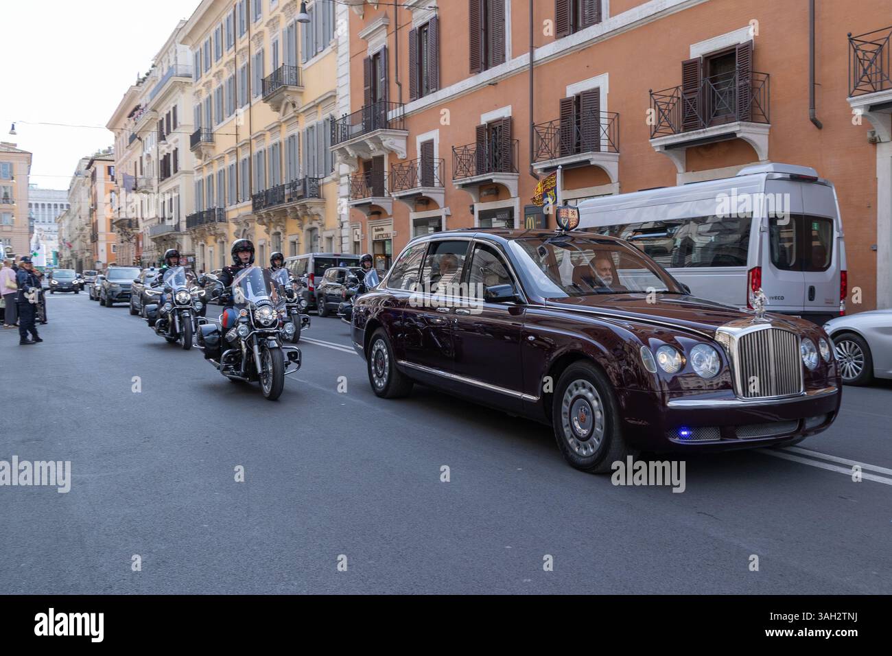 Rome, Italy. 09th Apr, 2025. The motorcade with the Royals of the ...