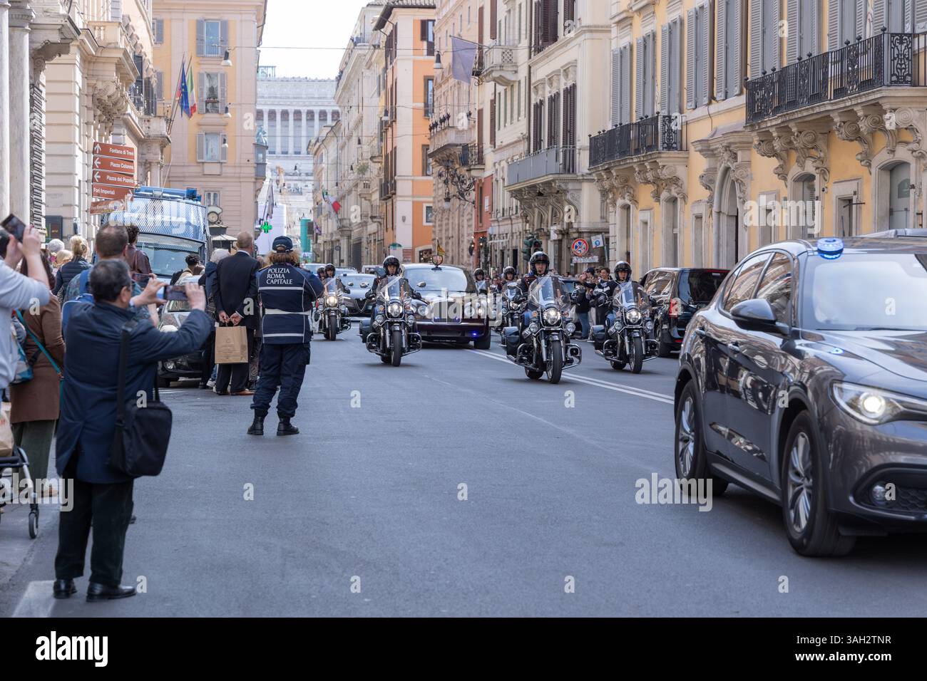 Rome, Italy. 09th Apr, 2025. The motorcade with the Royals of the ...