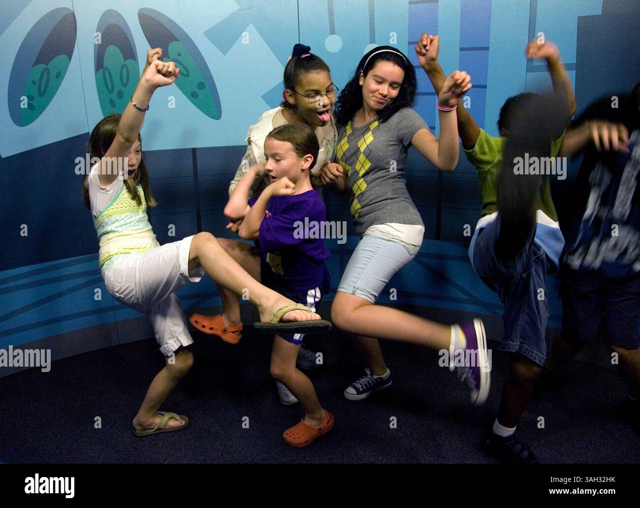 Timing animation hi-res stock photography and images - Alamy