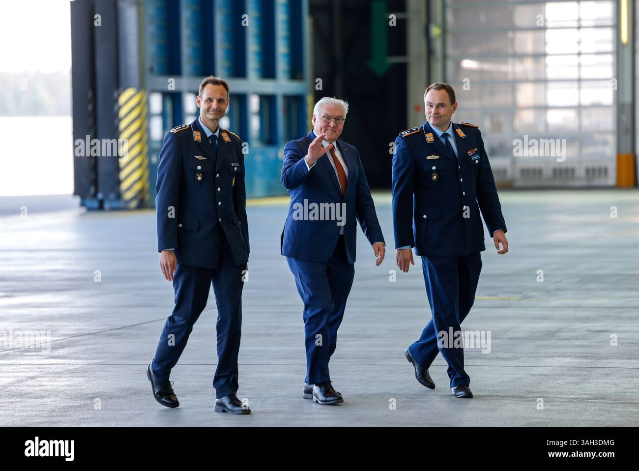 09 April 2025, North Rhine-Westphalia, Cologne: Federal President Frank ...
