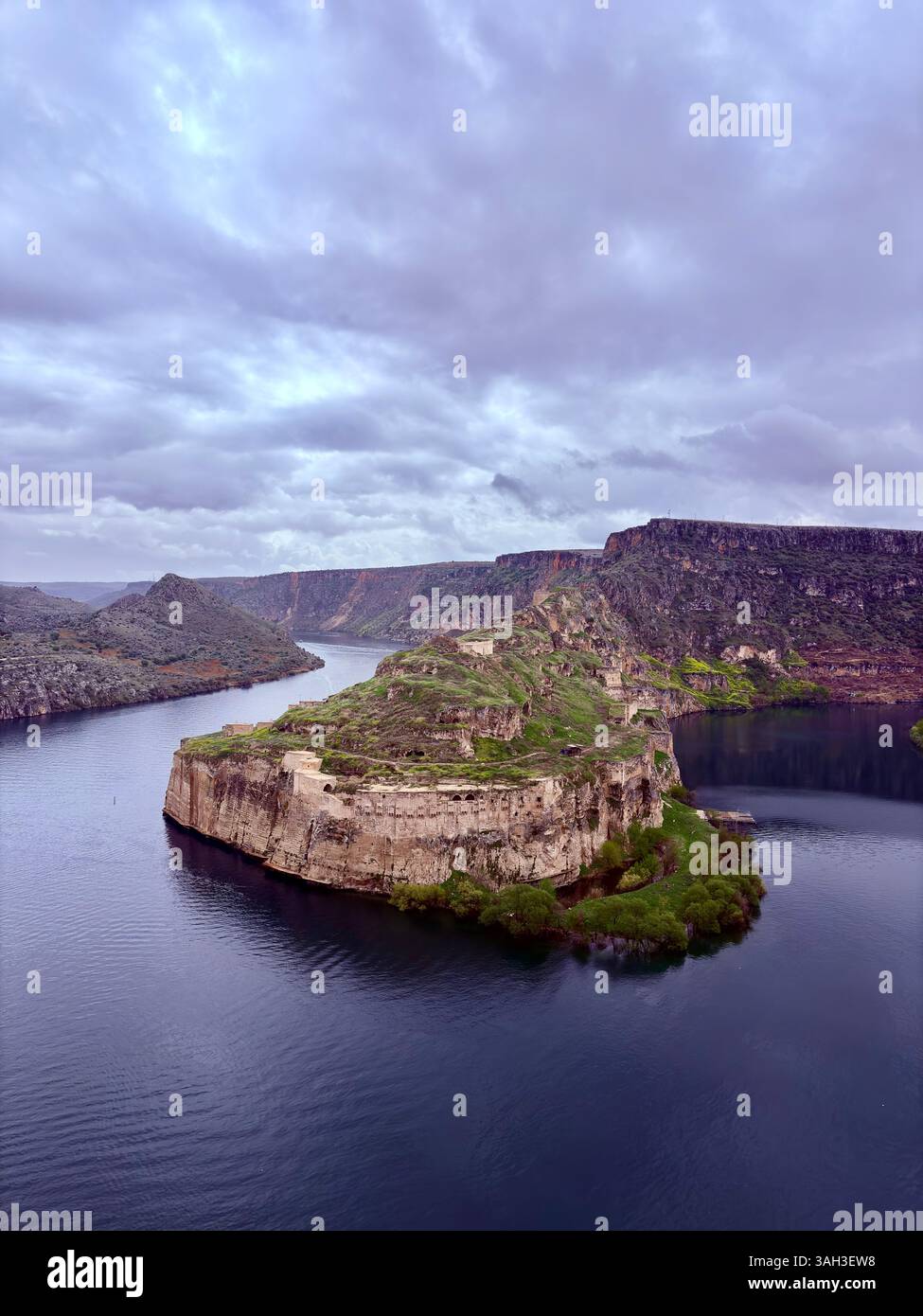 Views of Halfeti Canyon and Euphrates River in Turkey Stock Photo - Alamy