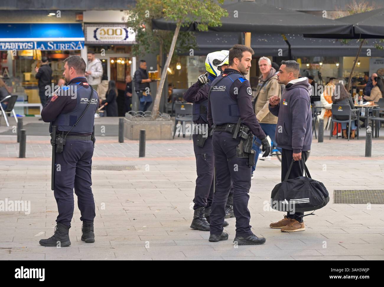 Policia, Polizei, Centro, Madrid, Spanien *** Policia, Police, Centro ...