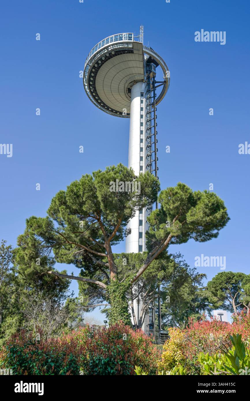 Aussichtsturm Faro de Moncloa, Madrid, Spanien *** Faro de Moncloa ...