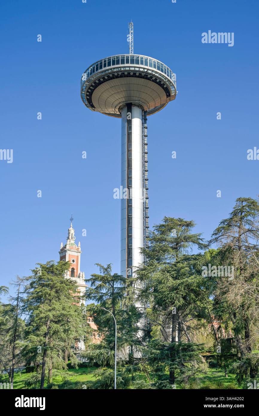 Aussichtsturm Faro de Moncloa, Madrid, Spanien *** Faro de Moncloa ...