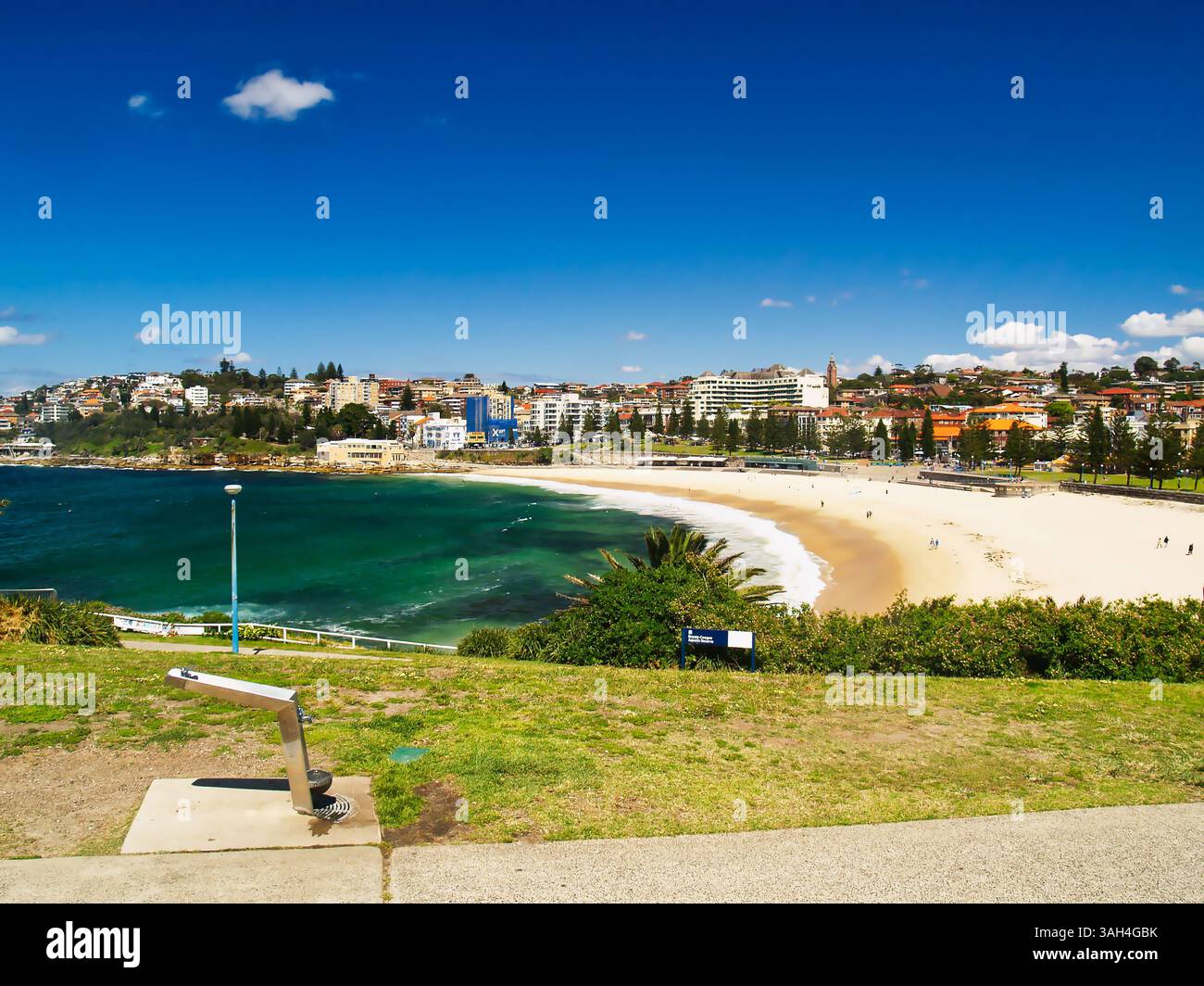 Iconic coogee beach bay hi-res stock photography and images - Alamy