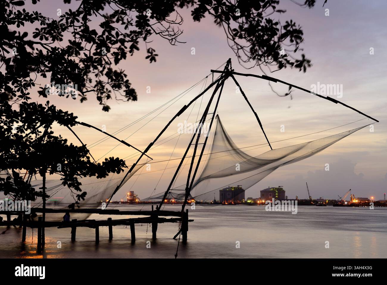 Fishing nets in Fort Kochi, Kerala, India Stock Photo - Alamy