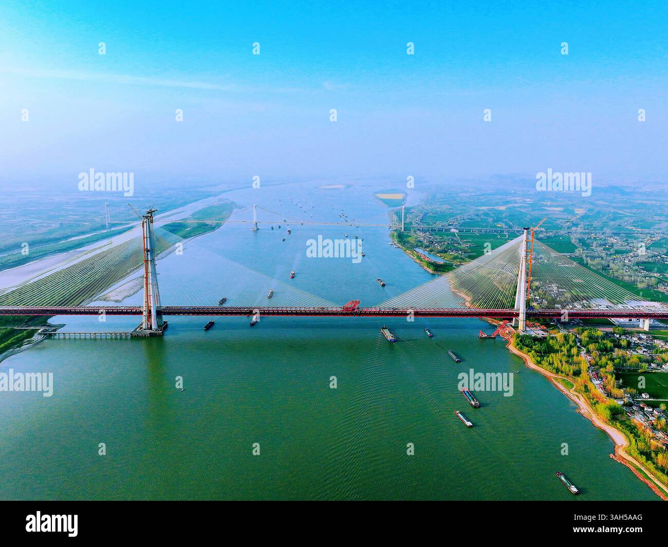 Photo taken on April 5, 2025 shows the construction site of the Chaohu ...