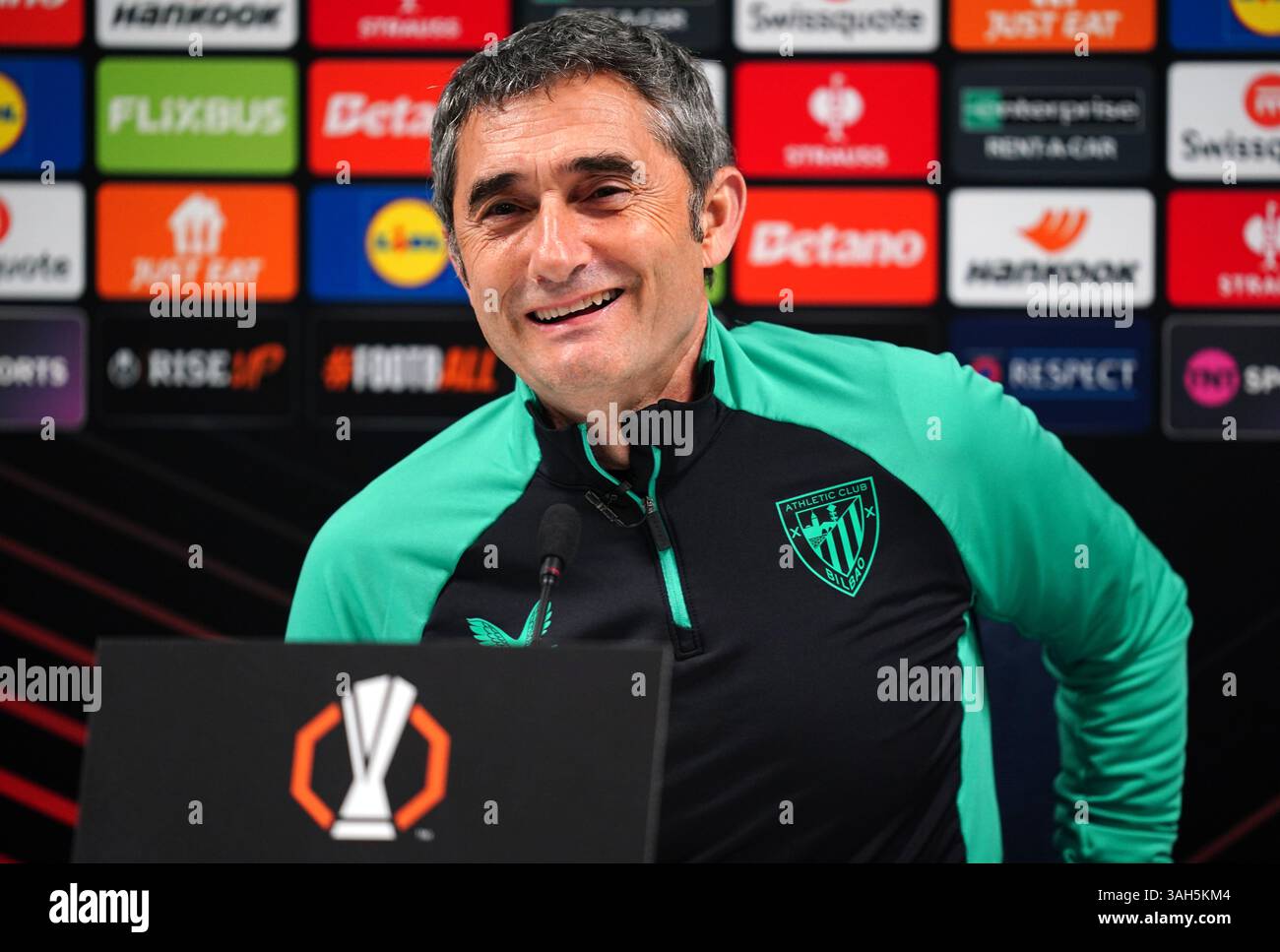Athletic Bilbao manager Ernesto Valverde during a press conference at ...