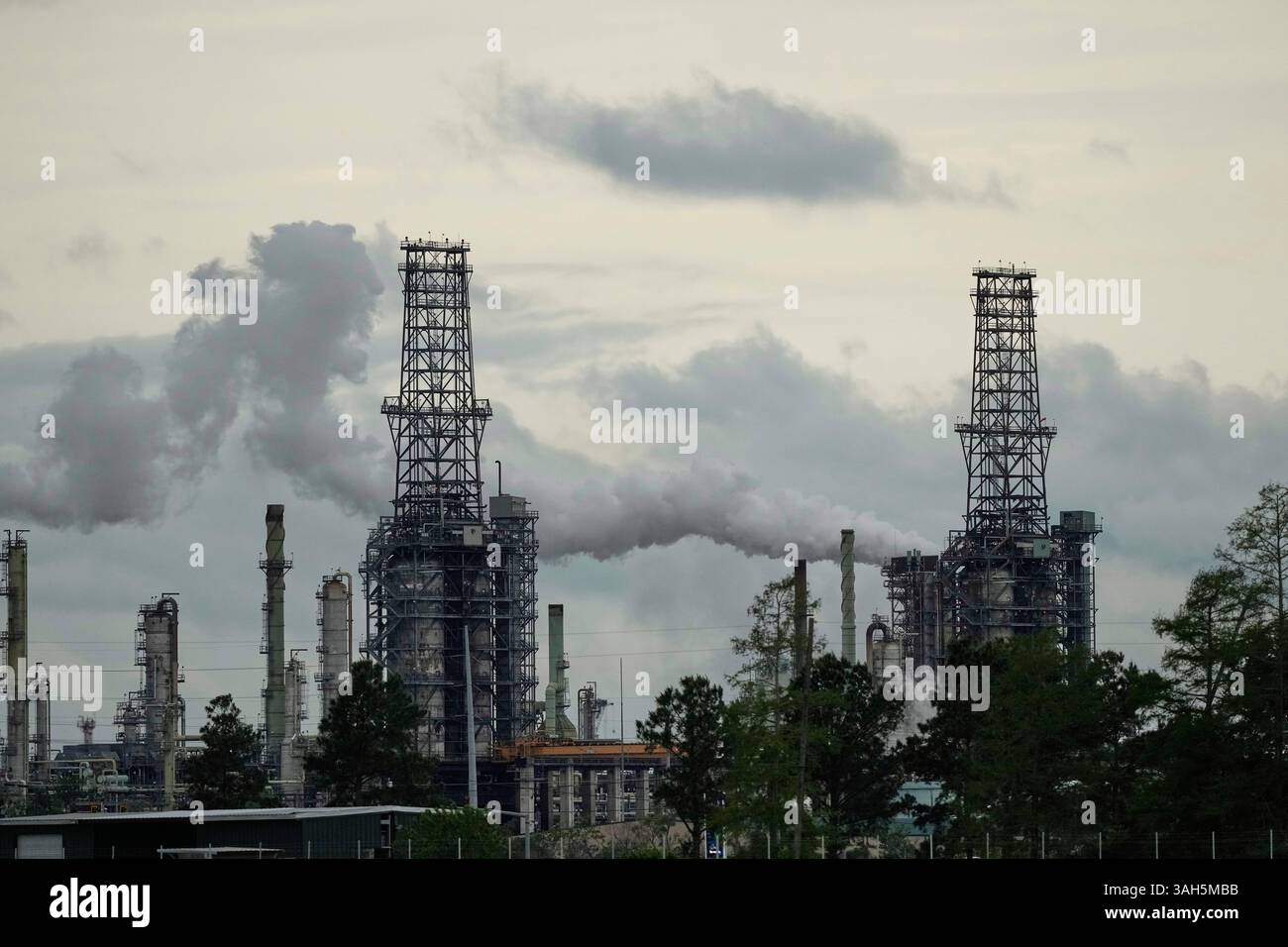 FILE - The Marathon Garyville Oil Refinery in Reserve, La., is seen ...