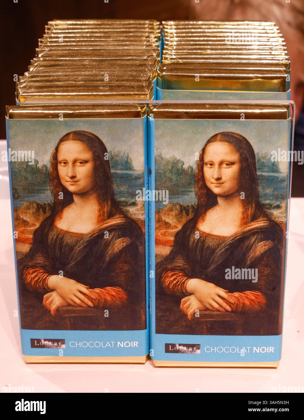 Mona lisa chocolate bars hi-res stock photography and images - Alamy
