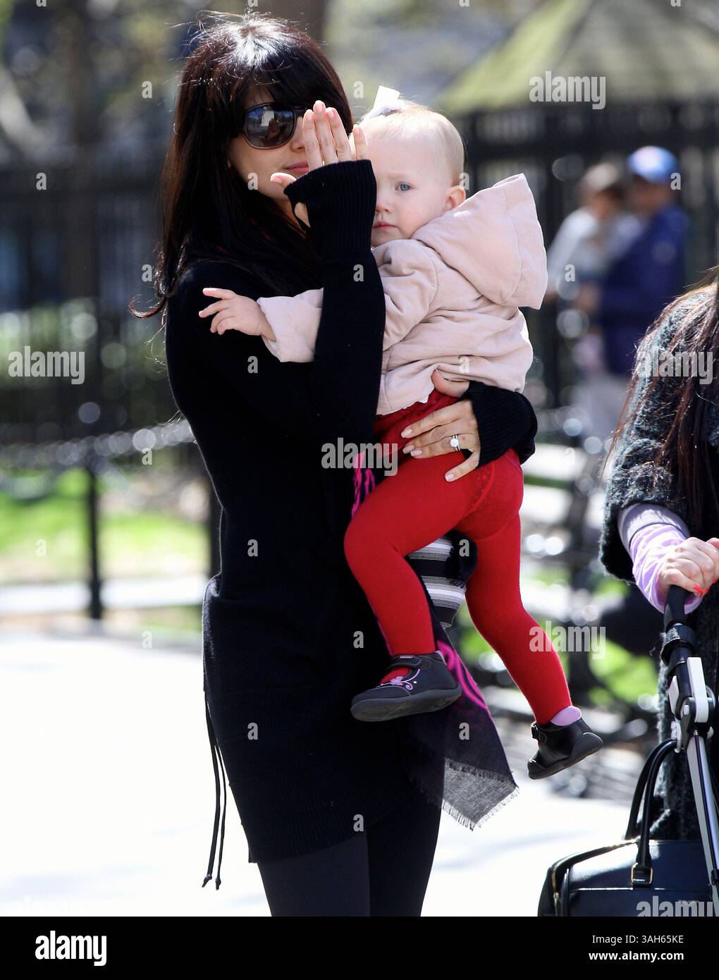 April 26, 2015 - New York City, NY, USA - Hilaria Baldwin takes her ...