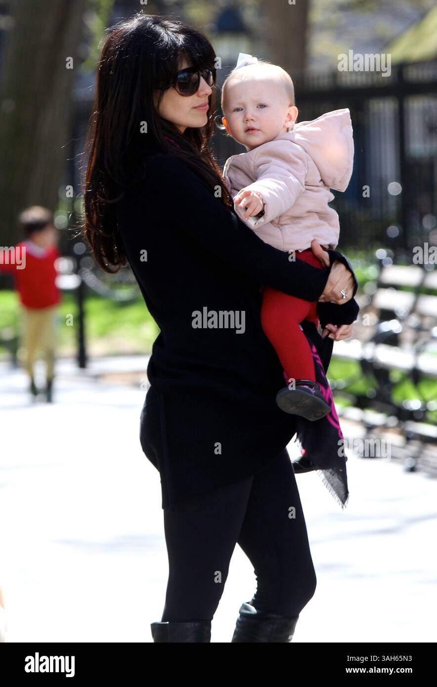 April 26, 2015 - New York City, NY, USA - Hilaria Baldwin takes her ...