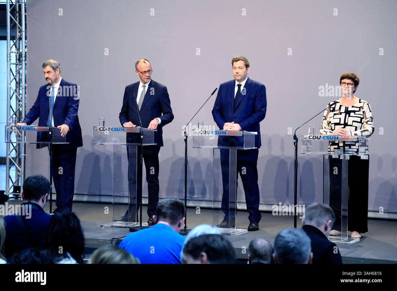 Markus Söder, Friedrich Merz, Lars Klingbeil und Saskia Esken bei der ...