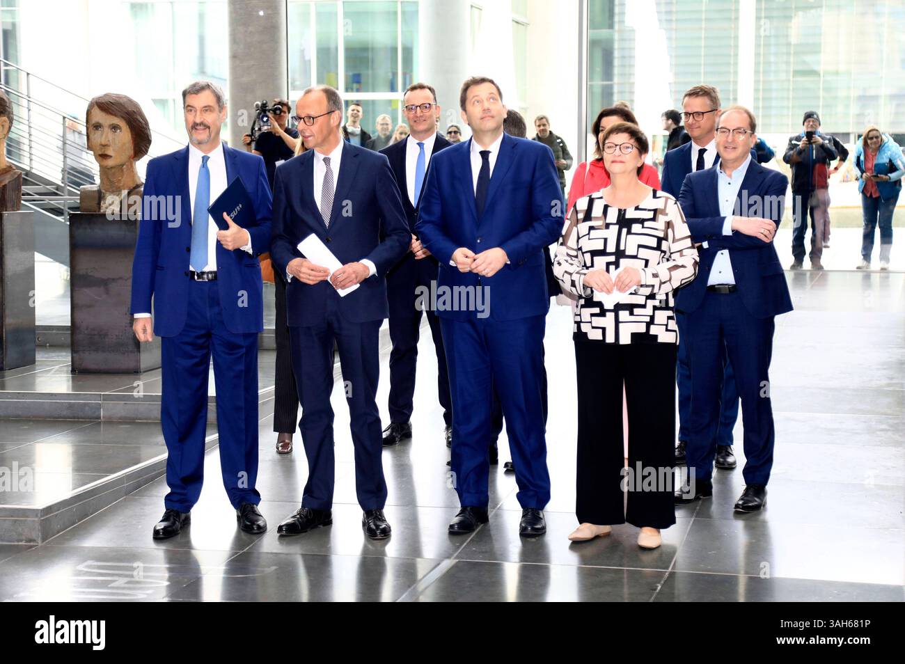 Markus Söder, Friedrich Merz, Lars Klingbeil und Saskia Esken bei der ...