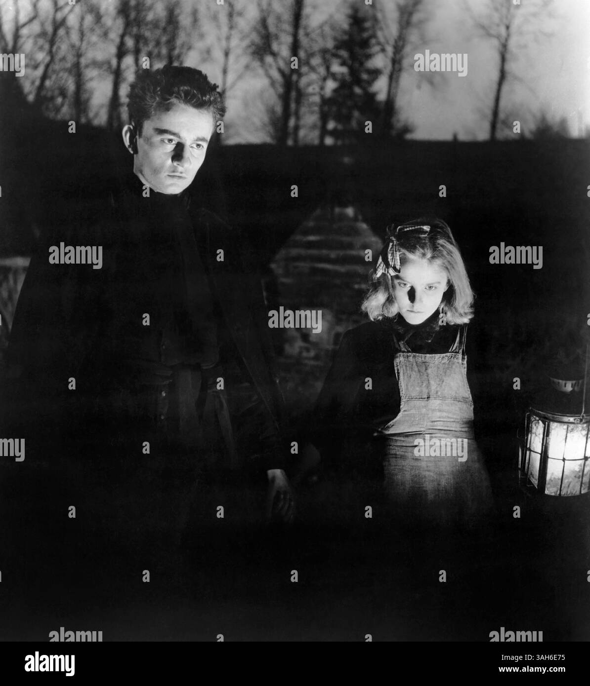 March 21, 2006 - Claude Laydu, Matine Lemaire, on-set of the Film ...