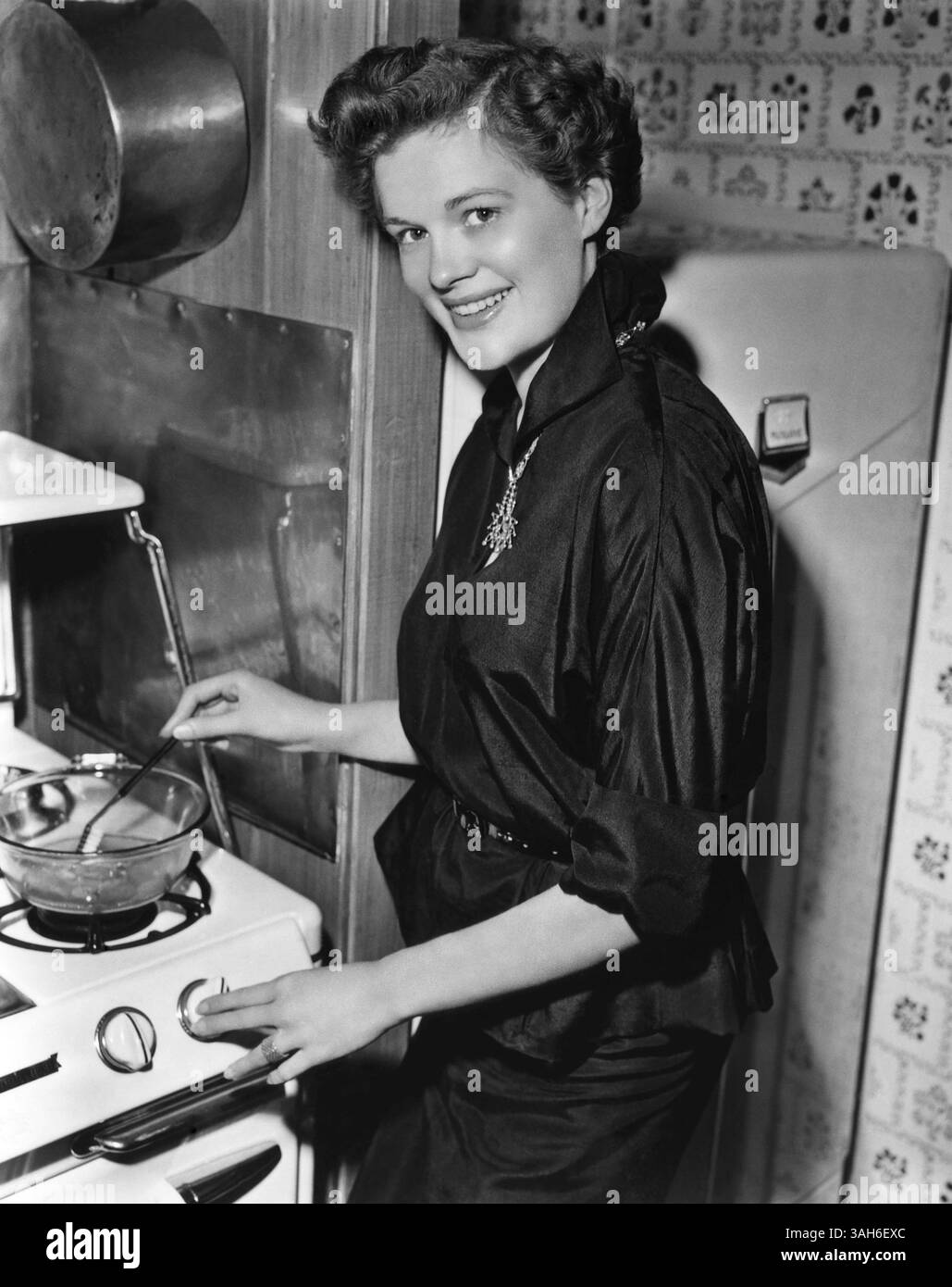 Jean hagen hi-res stock photography and images - Alamy