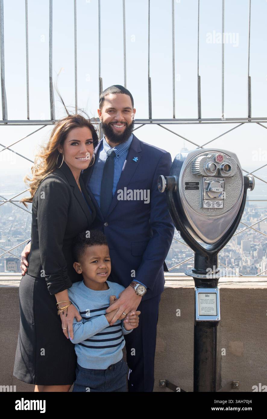 April 2, 2015 - Manhattan, New York, USA - Brooklyn Nets star DERON ...