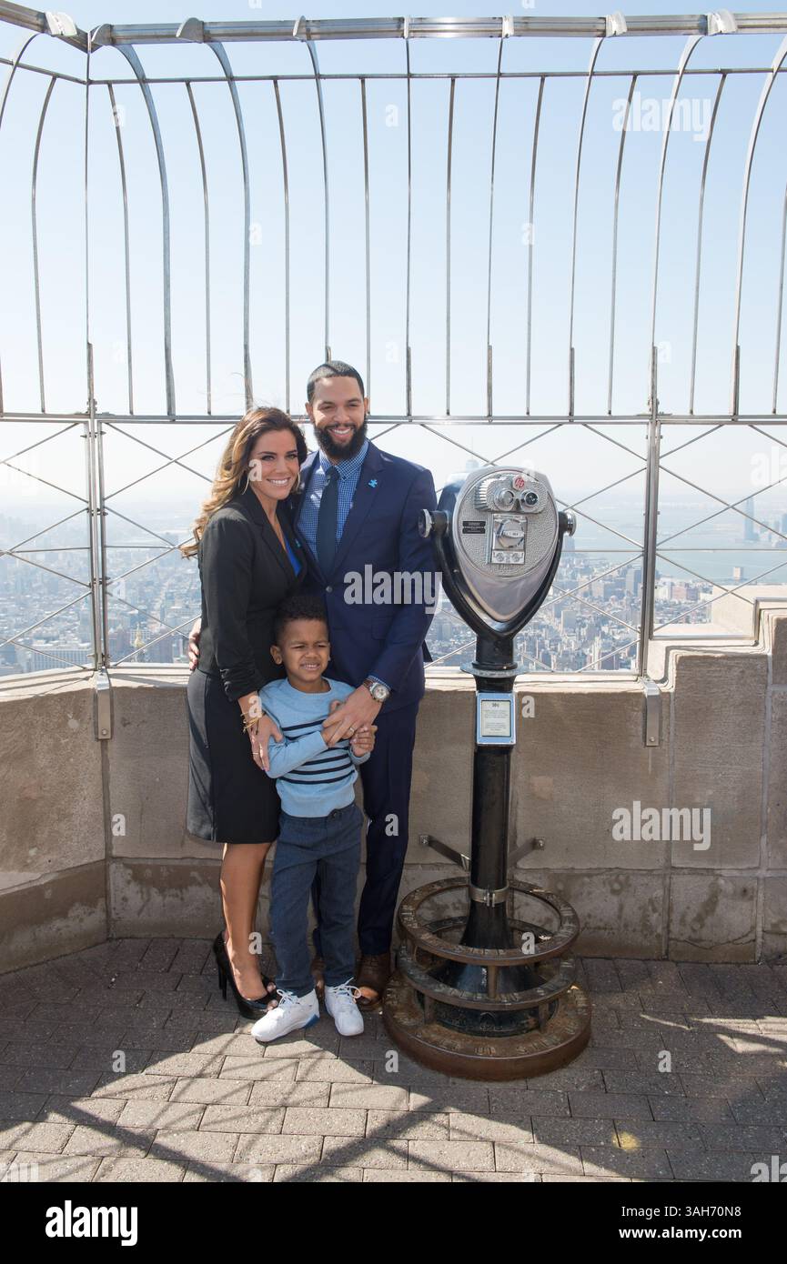 April 2, 2015 - Manhattan, New York, USA - Brooklyn Nets star DERON ...