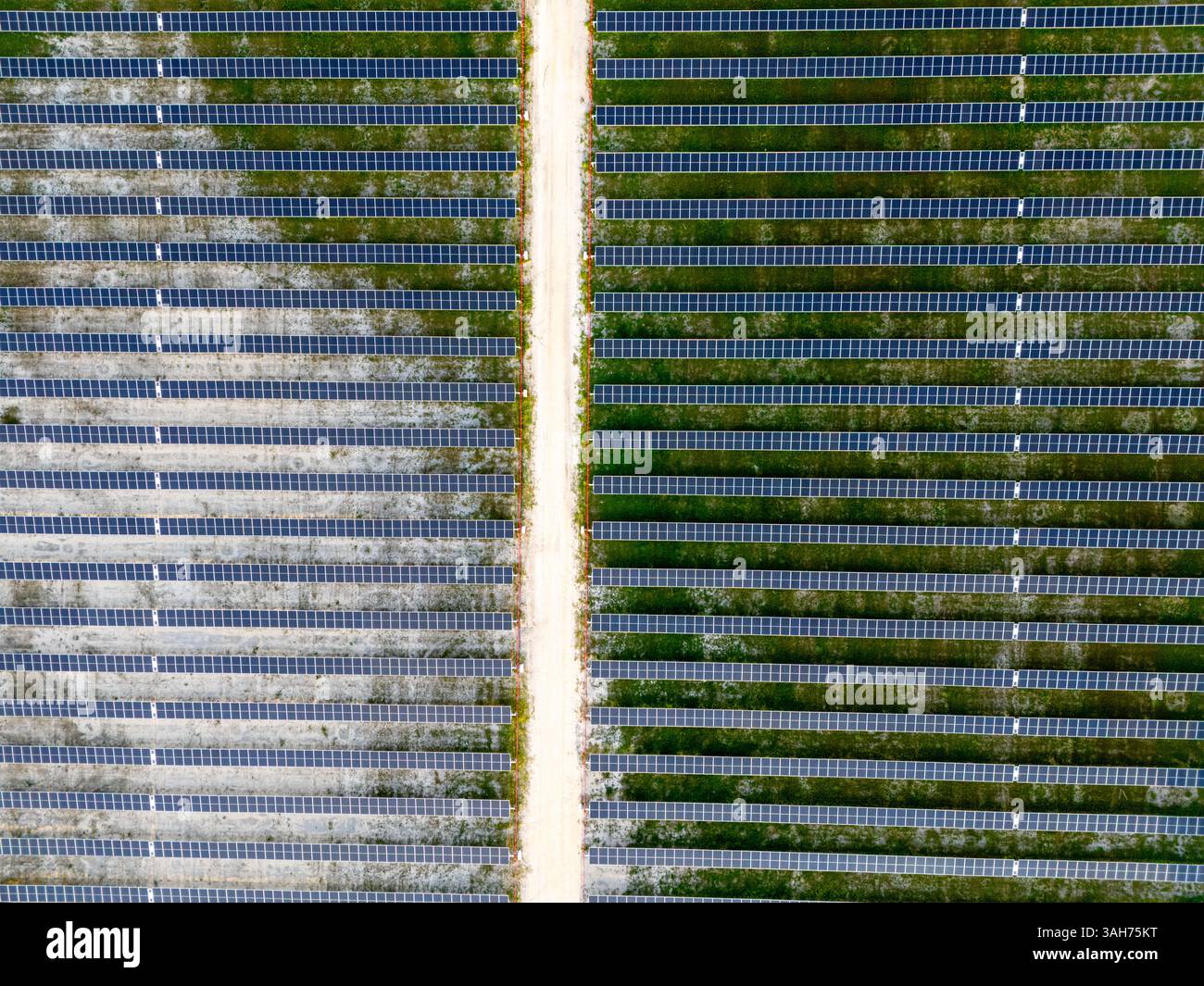 Aerial photo solar farm in Lee Florida 2025 inspection Stock Photo - Alamy