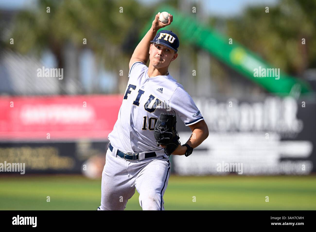 Florida International pitcher Owen Puk (10) throws during an NCAA ...