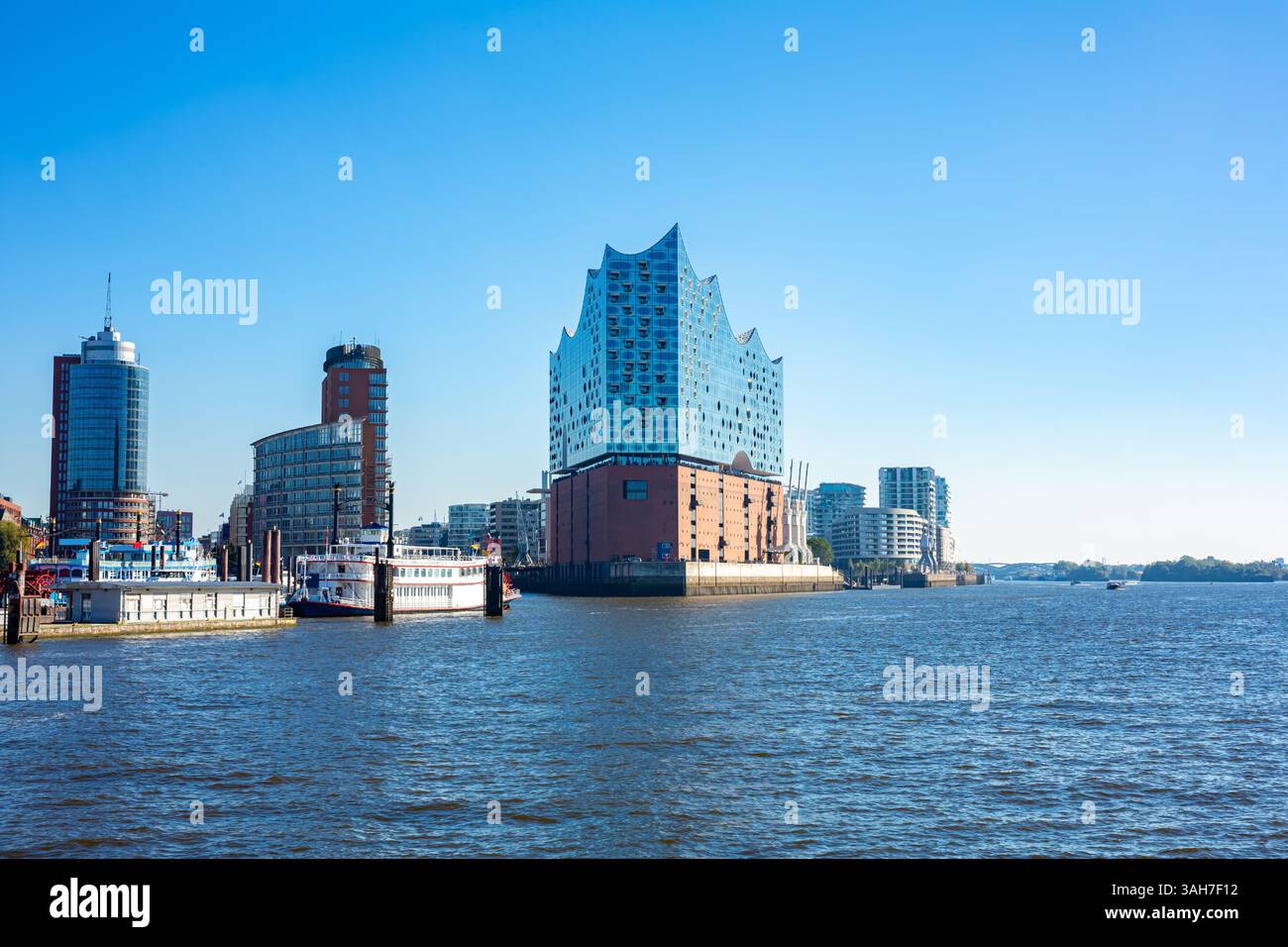 The glossy glass facade of the iconic Elbphilharmonie concert hall in ...