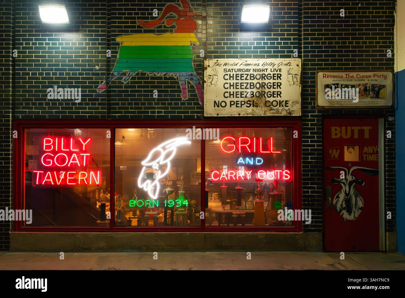 Chicago Illinois United States April 5th 2025 Exterior Of The
