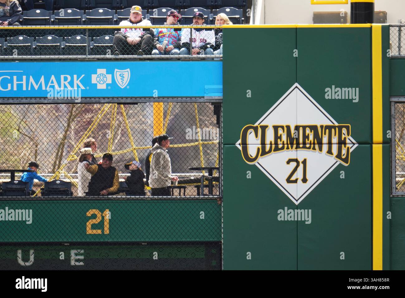 A tribute to Pittsburgh Pirates Hall of Fame right fielder Roberto ...