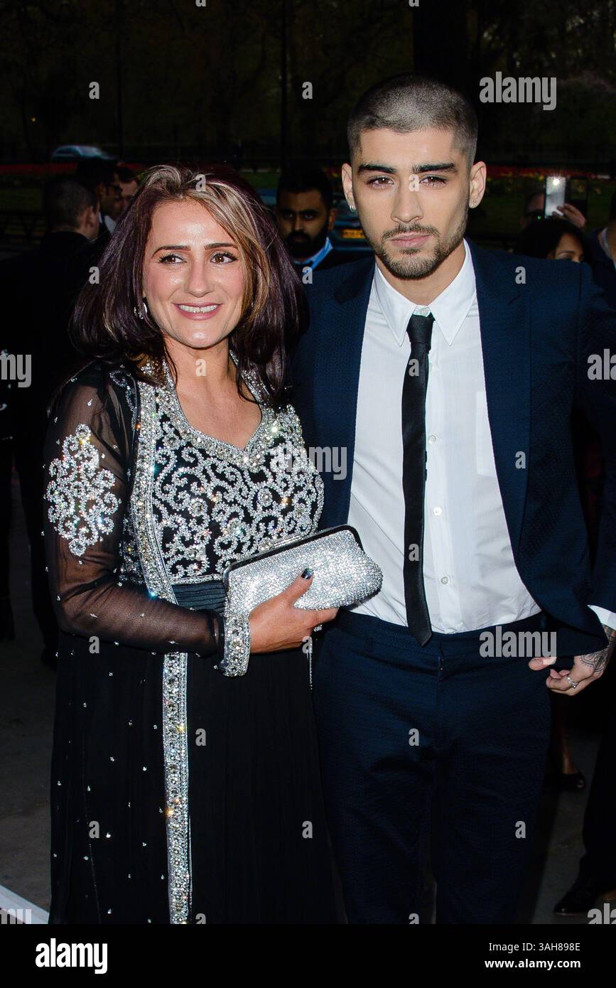 April 17, 2015 - London, England - Zayn Malik and his mother Trisha ...