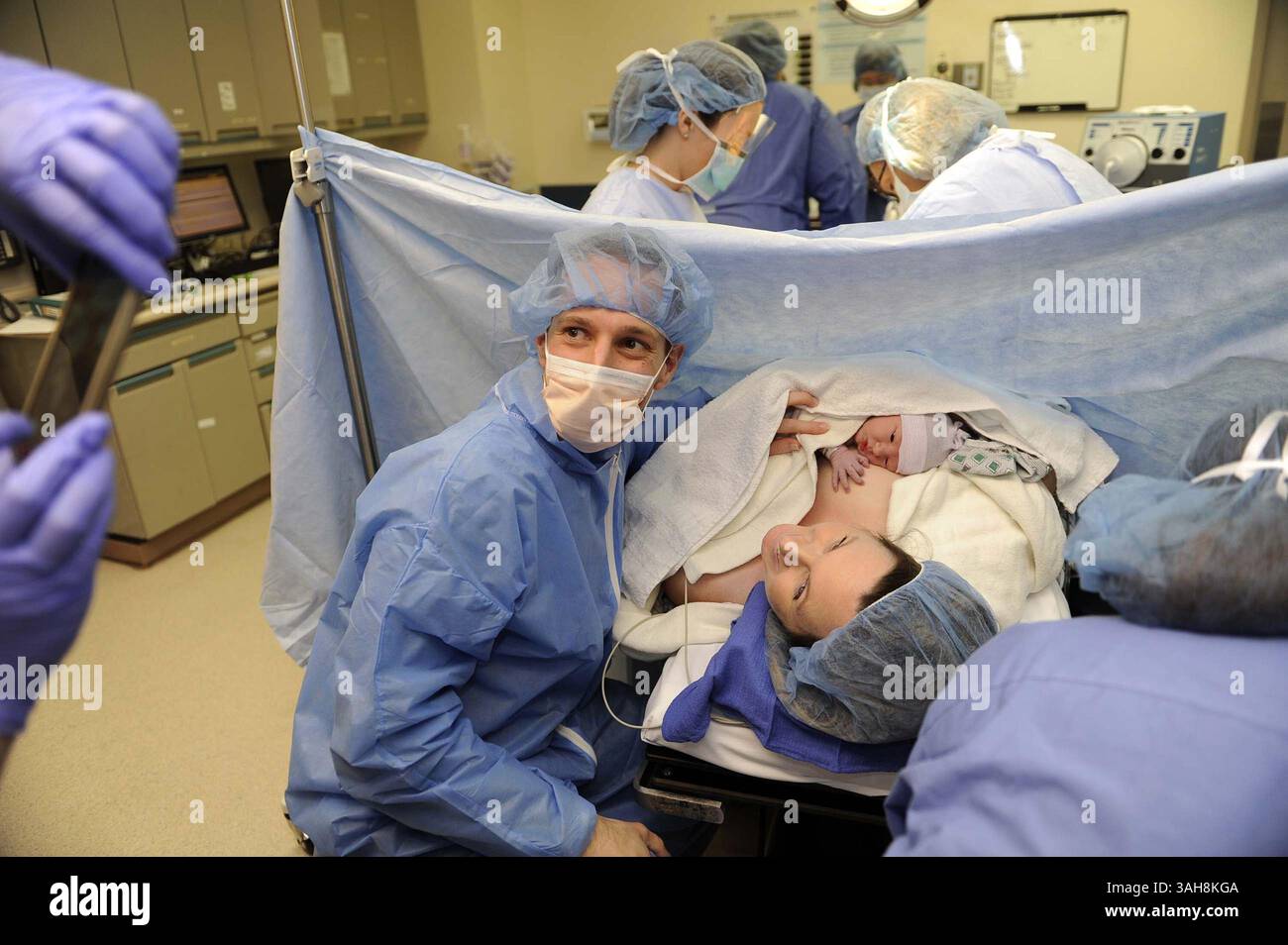 March 18, 2015 - Annapolis, MD, USA - Joe Wilusz, left, and his wife ...